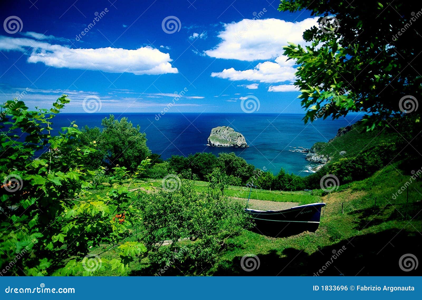 Paisagem do mar foto de stock. Imagem de paisagem, nuvens - 1833696