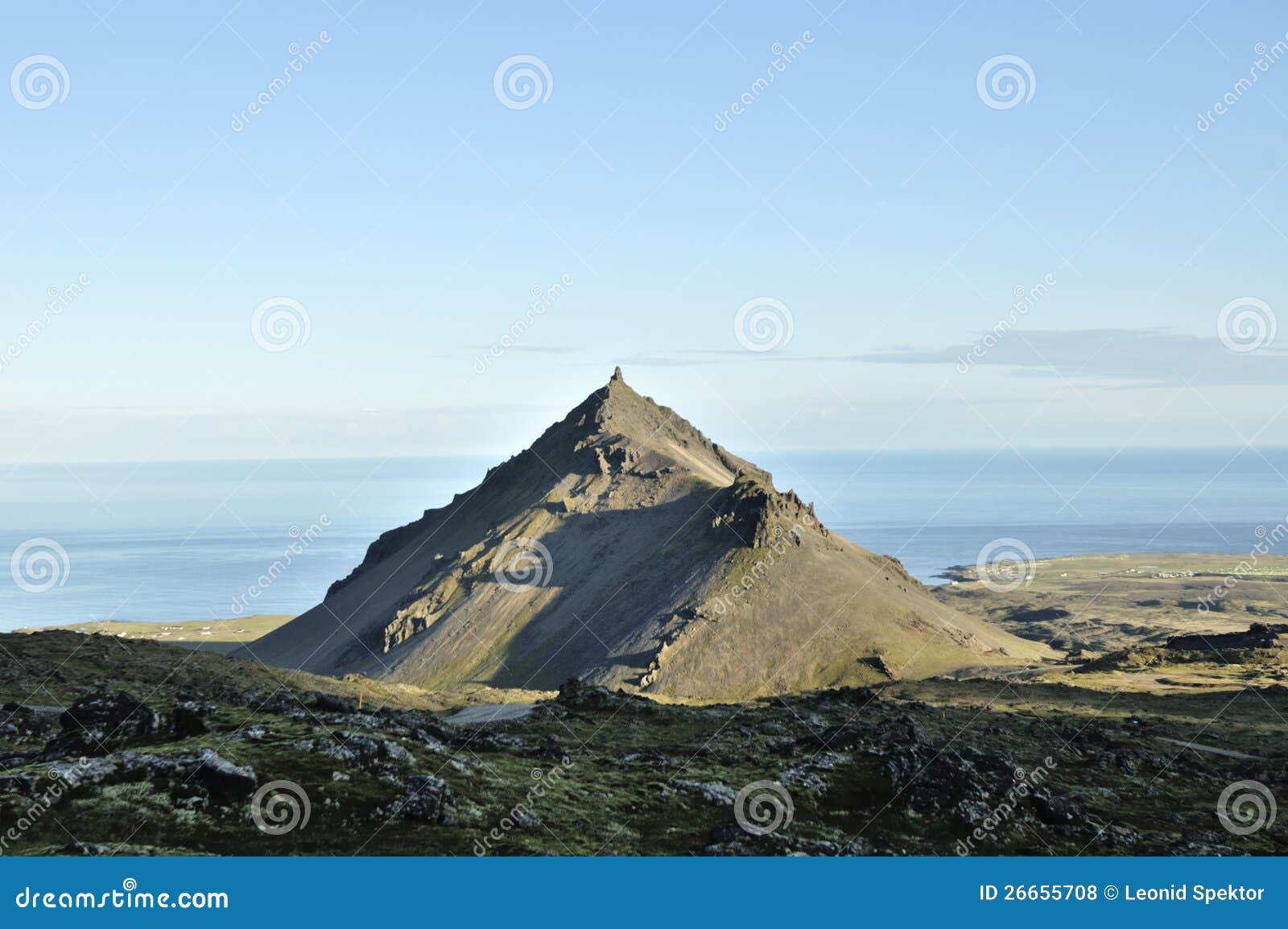 Paisaje De Arnarstapi, Islandia. Foto de archivo - Imagen de islandia ...