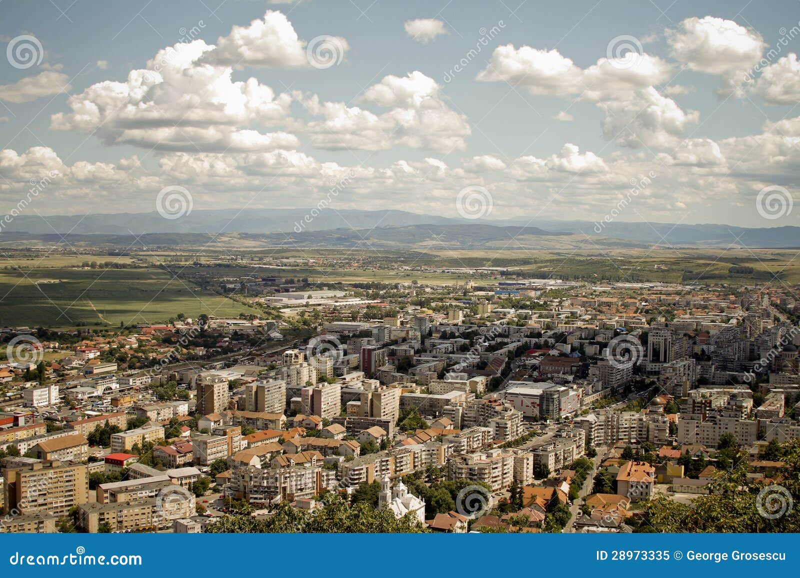 Paisaje de Deva-Hunedoara imagen de archivo. Imagen de edificio - 28973335