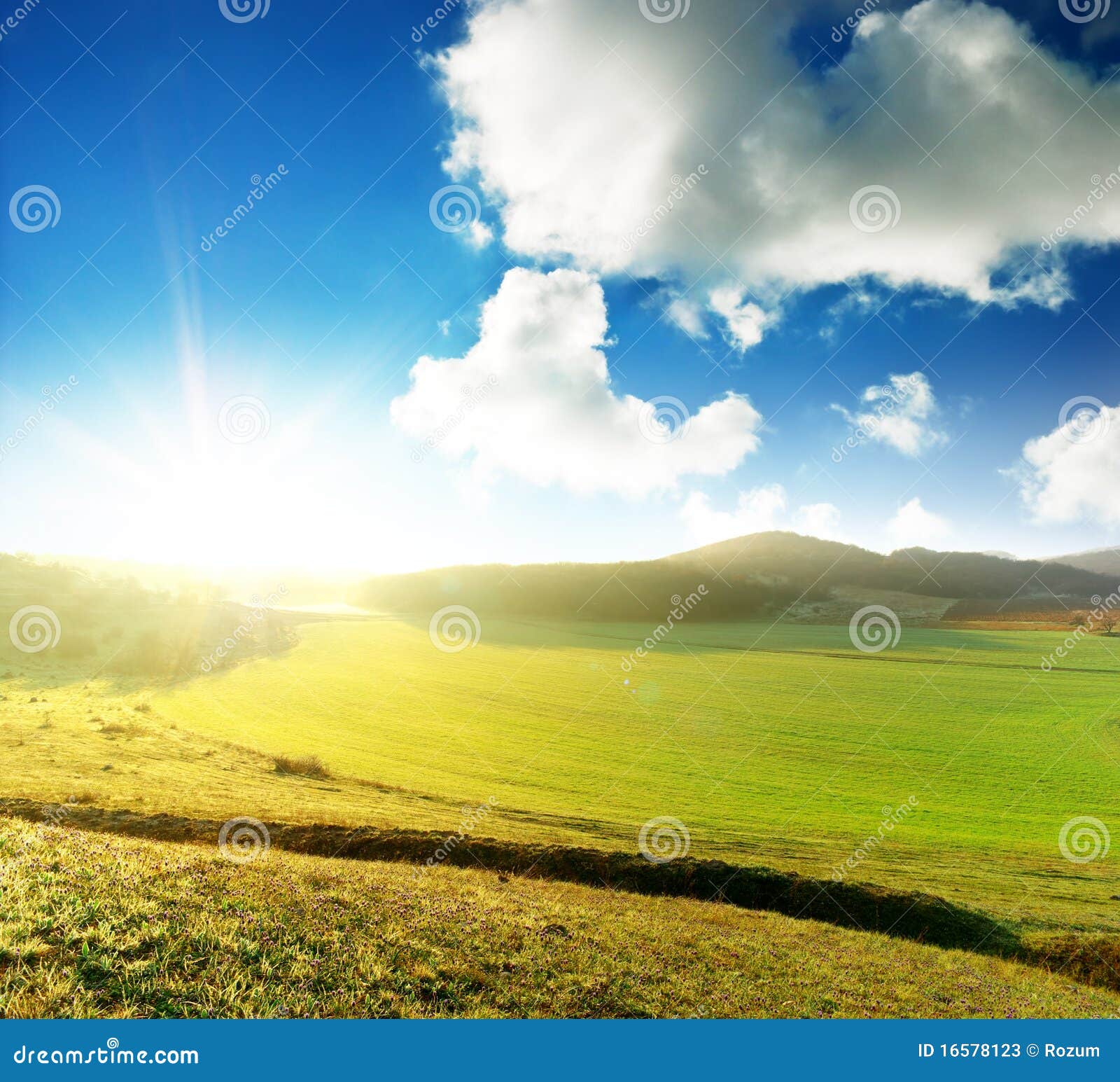 Paisaje En La Salida Del Sol. Imagen de archivo - Imagen de fresco ...