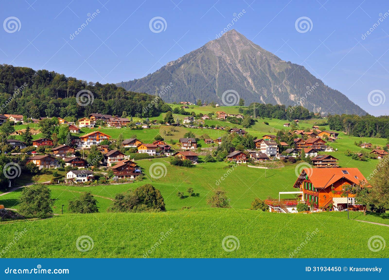 Paisaje suizo foto de archivo. Imagen de cubo, paisaje - 31934450