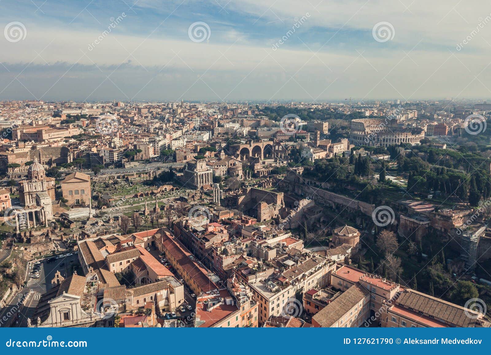 Paisaje urbano de Roma foto de archivo. Imagen de exterior - 127621790
