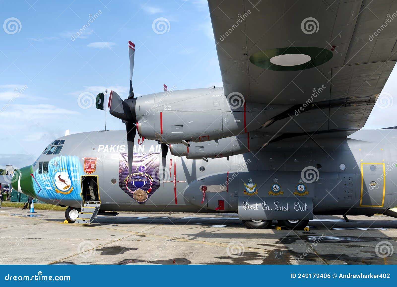 Pakistan Air Force Lockheed C-130B Hercules Editorial Photo - Image of ...