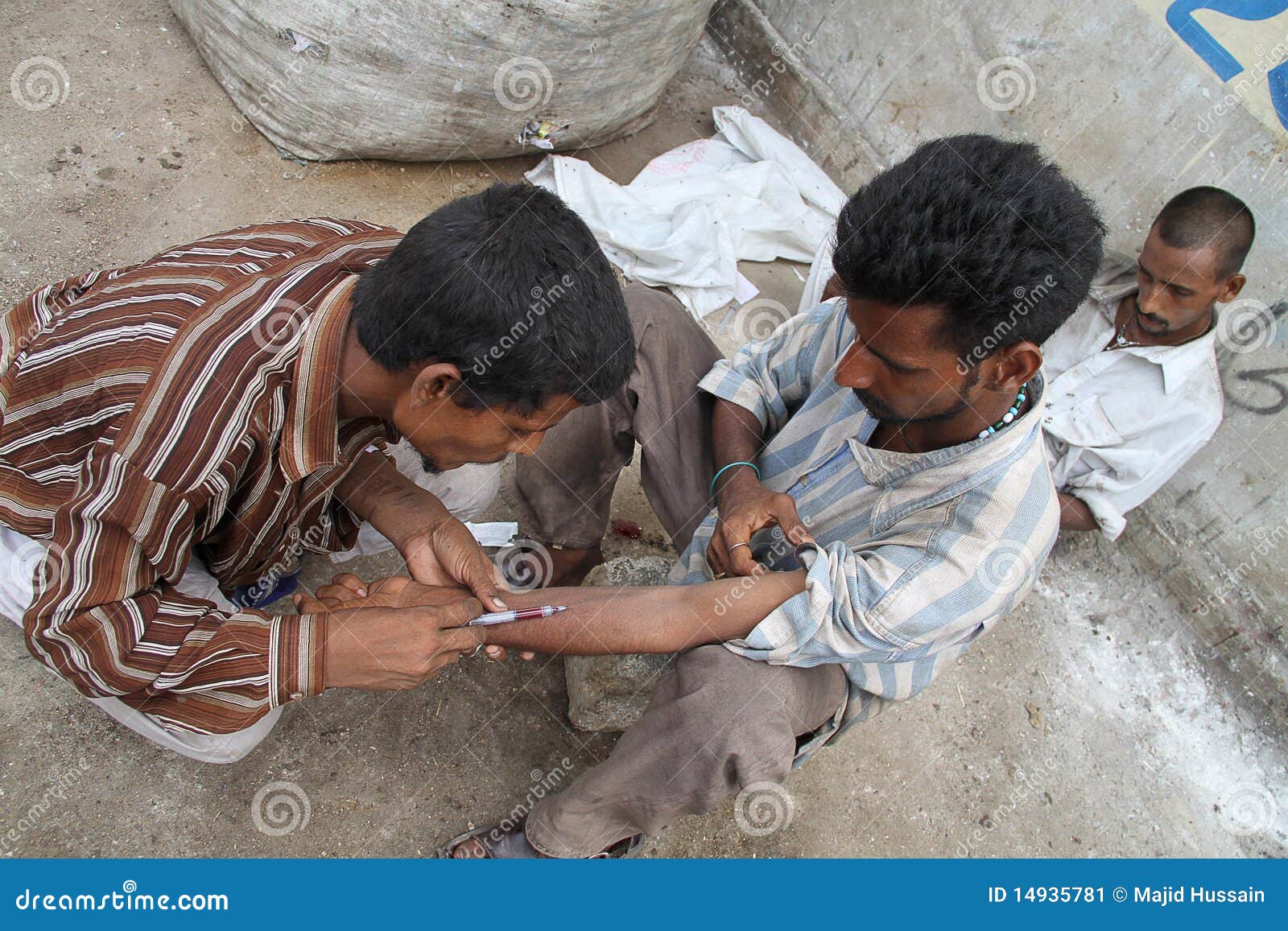 PAKISTAN DRUGS editorial photo. Image of road, garbage - 14935781
