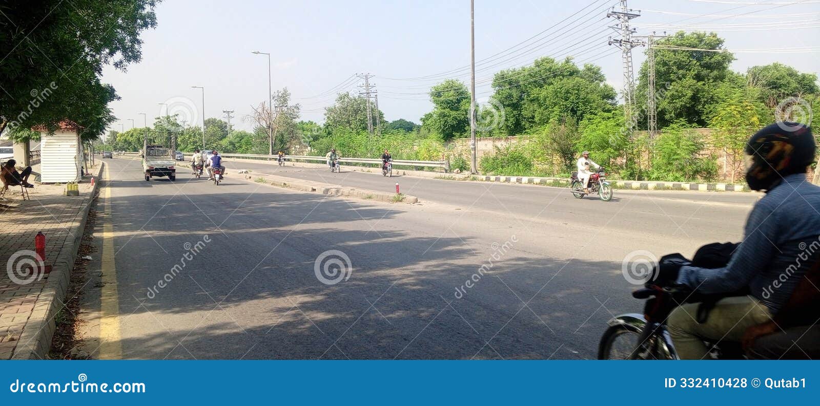 Pakistan Lahore Road Pics ????? Stock Photo - Image of nice, pakistan ...