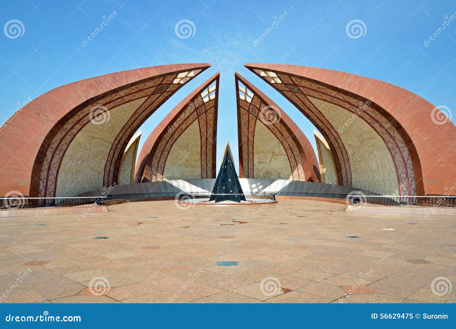 Pakistan Monument In Islamabad With Four Pillar Relate To Four ...