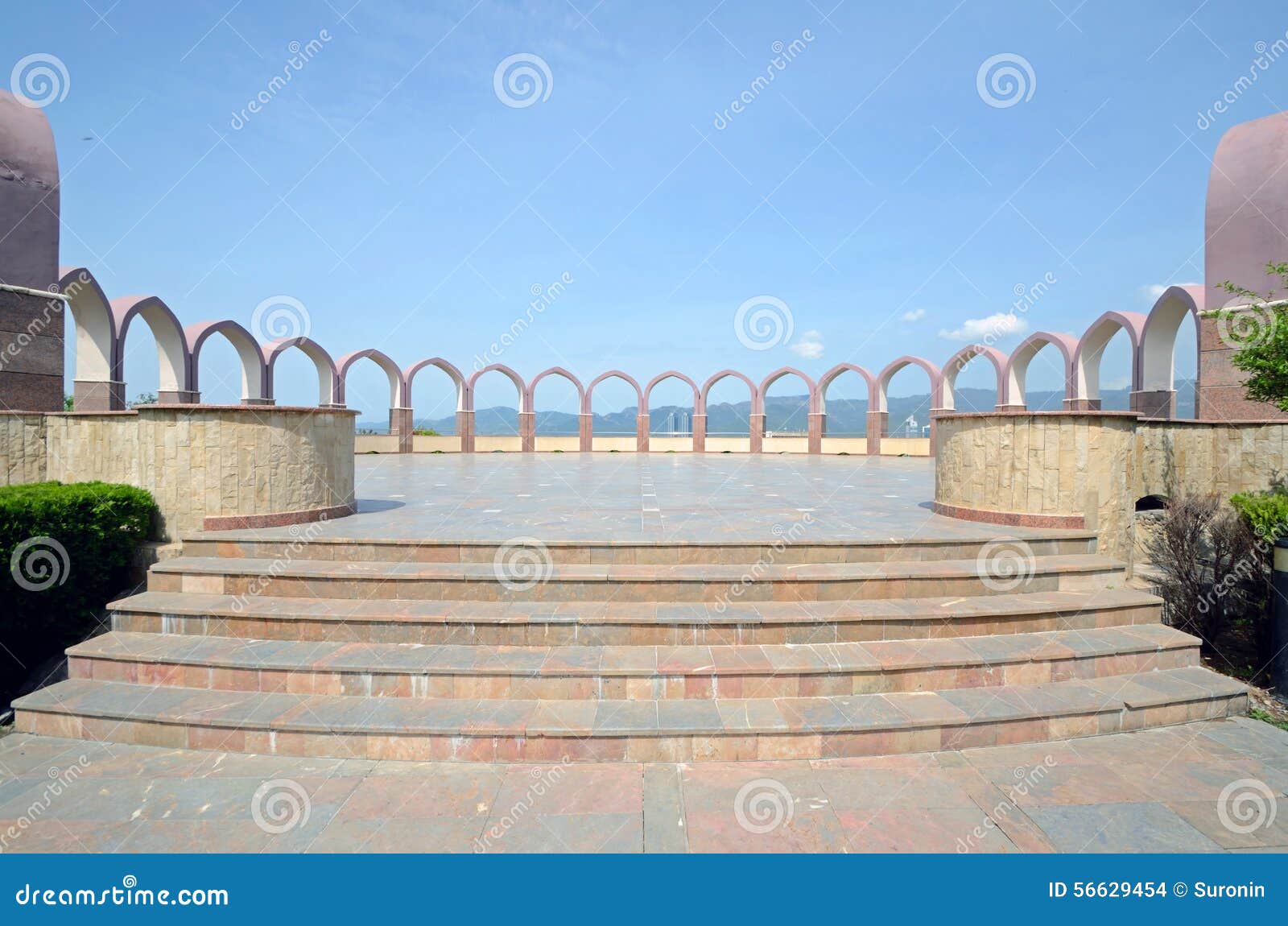 Pakistan Monument In Islamabad With Four Pillar Relate To Four ...