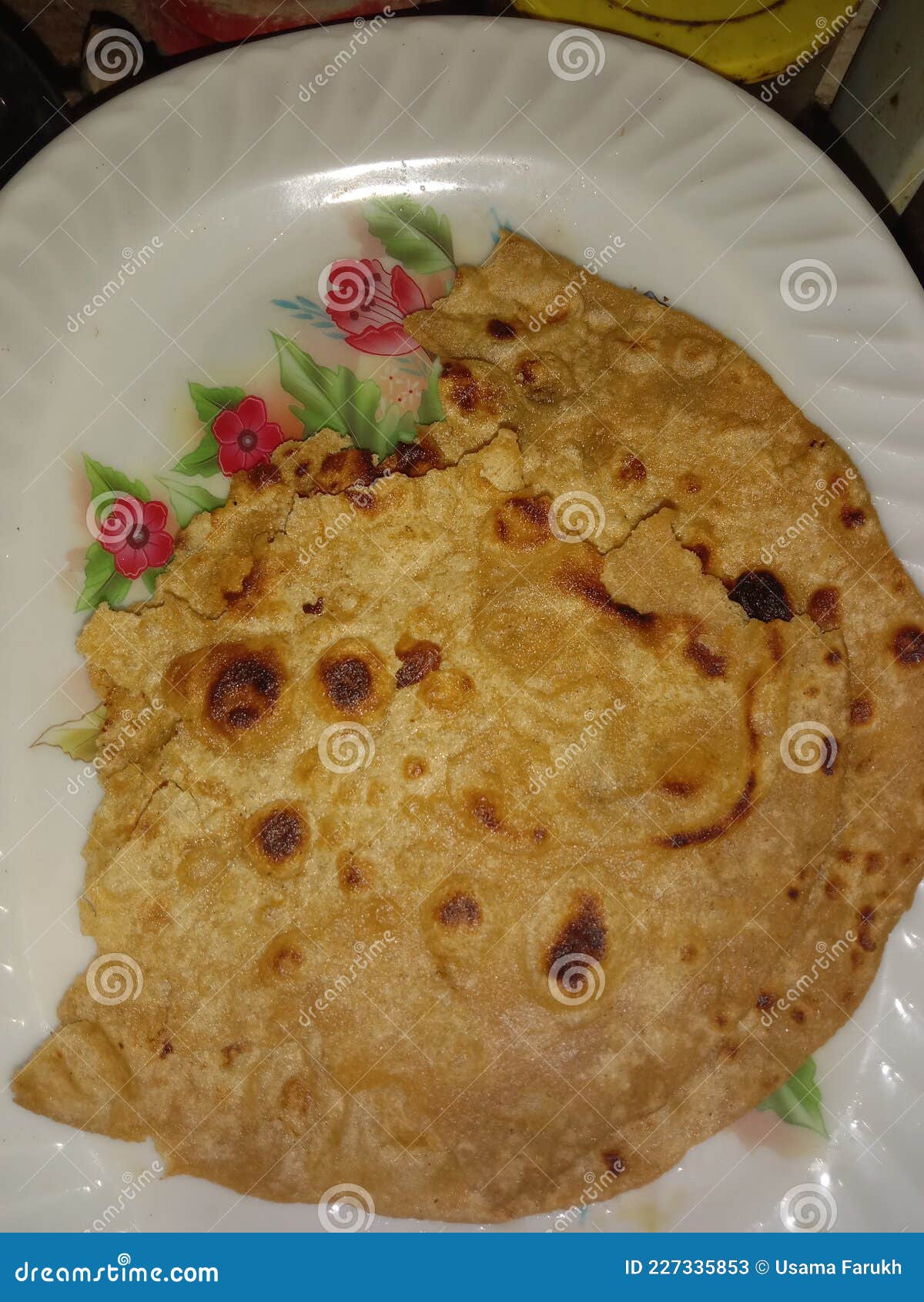 Pakistan 100 Pure Desi Floor Paratha Stock Image - Image of desi ...