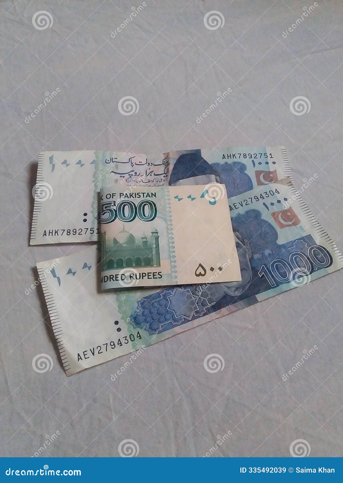Pakistani currency stock image. Image of banknote, drawing - 335492039