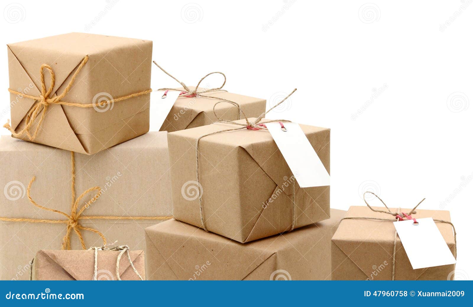 Pakketten in Bruin Verpakkend Document Stock Foto - Image of bruin ...