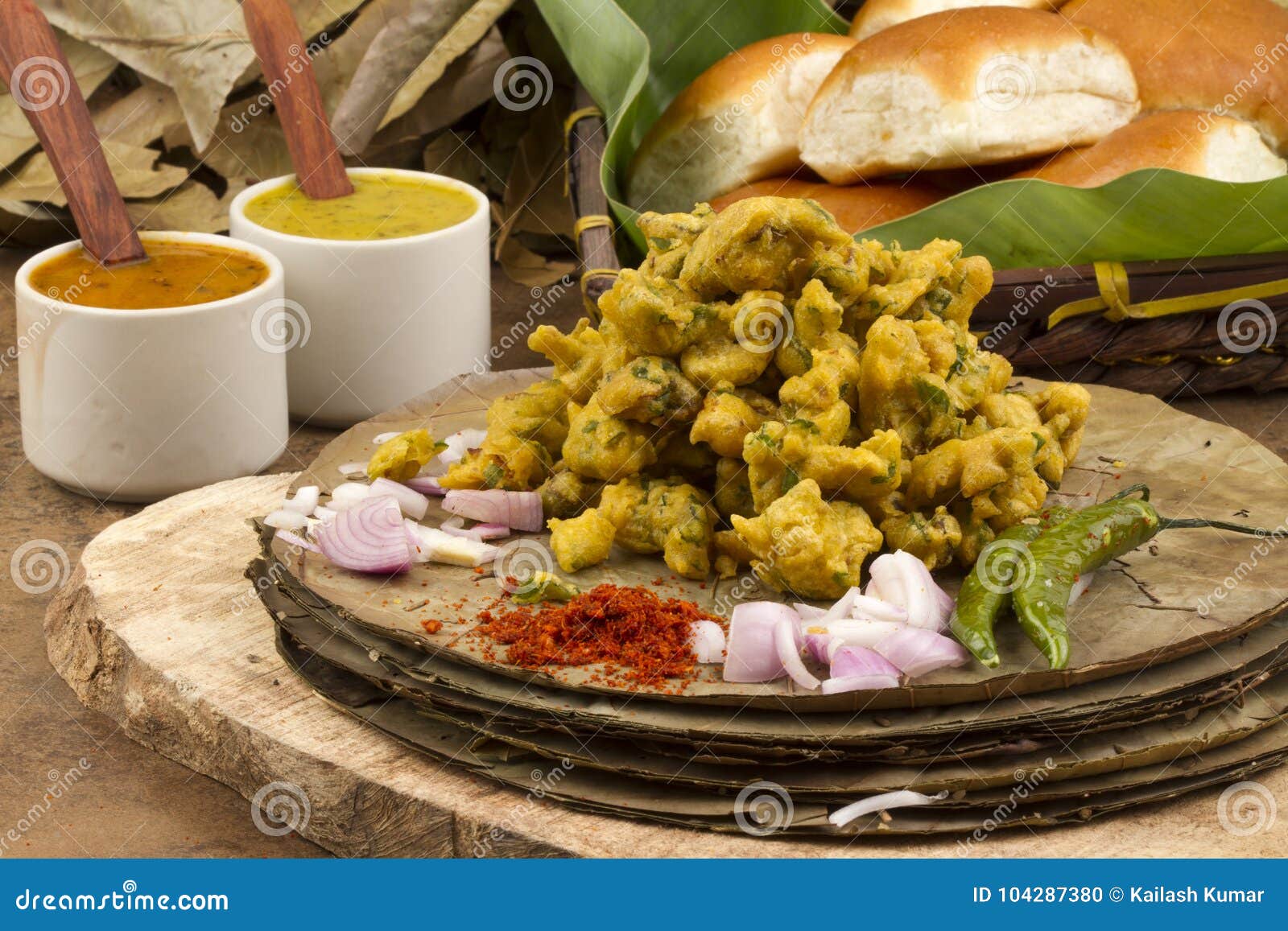 Pakora o bhajji foto de archivo. Imagen de fresco, desayuno - 104287380