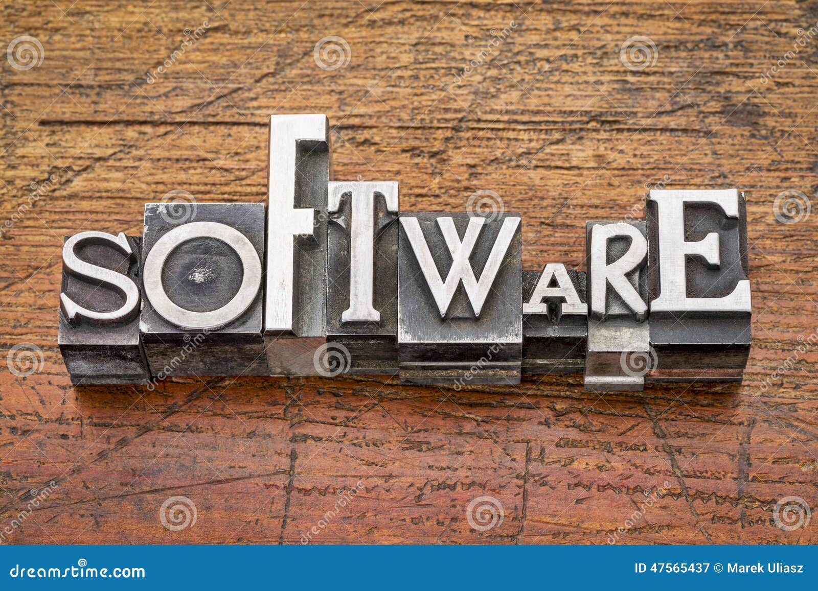 Palabra Del Software En Tipo Del Metal Imagen de archivo - Imagen de ...