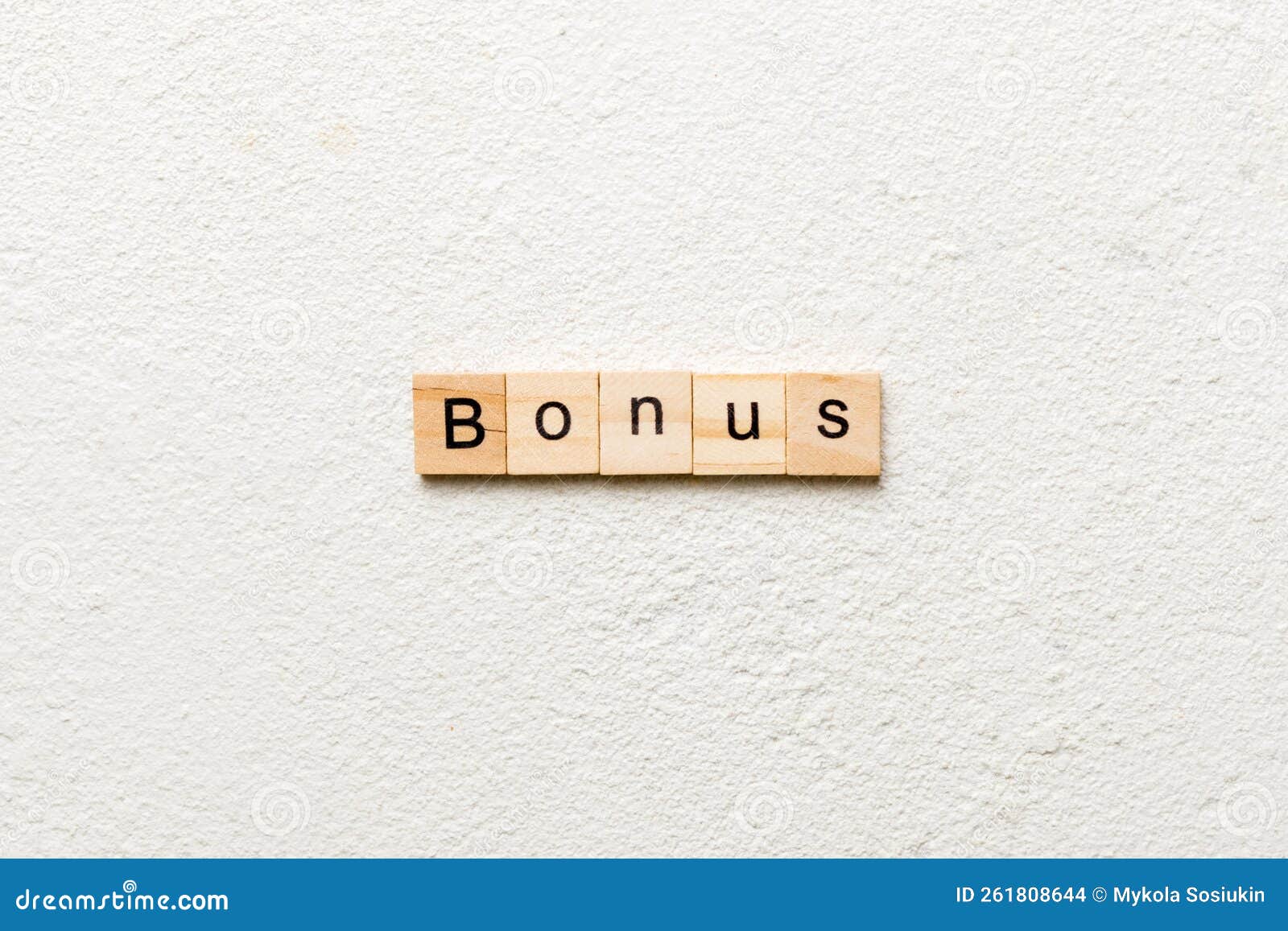 Palabra Extra Escrita En Bloque De Madera. Concepto De Texto Extra En ...