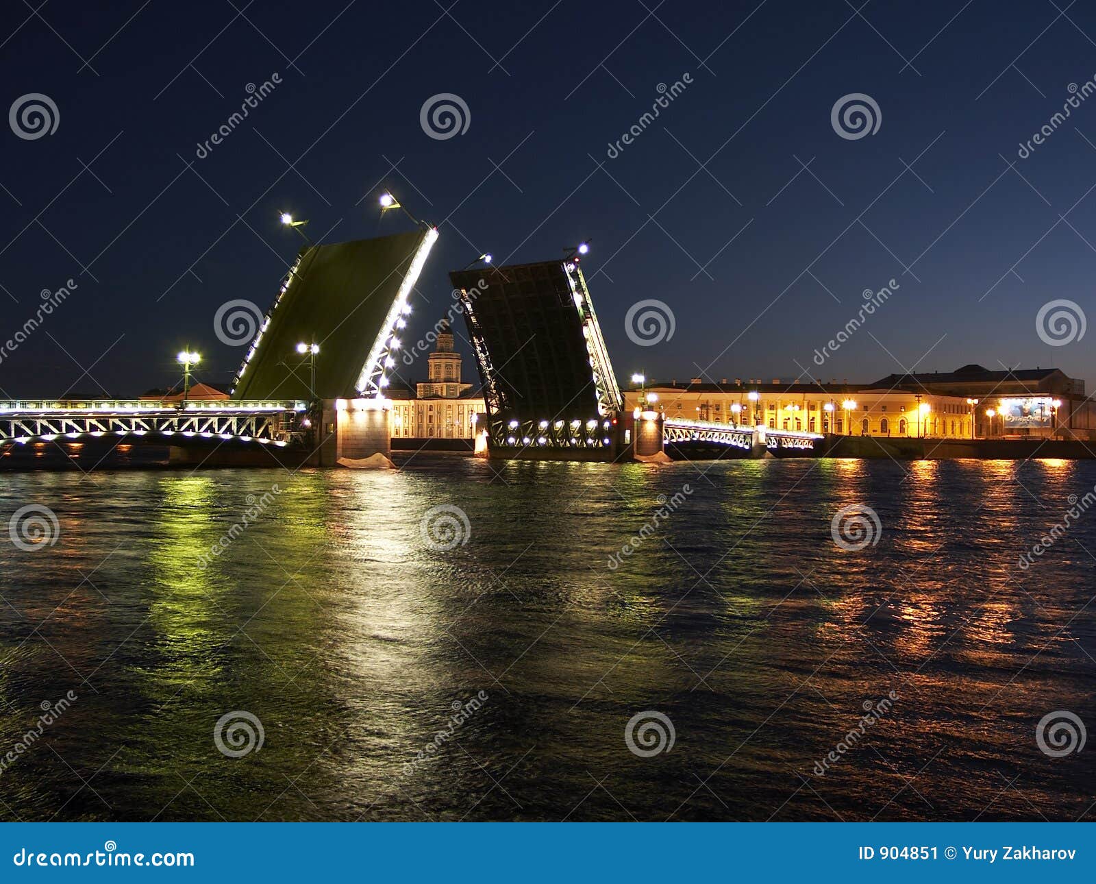 Palace Bridge raising stock image. Image of lighted, landmark - 904851