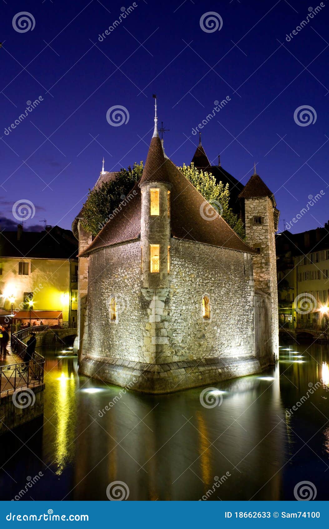 Palace of Isle by Night at Annecy Stock Image - Image of lights, canal ...
