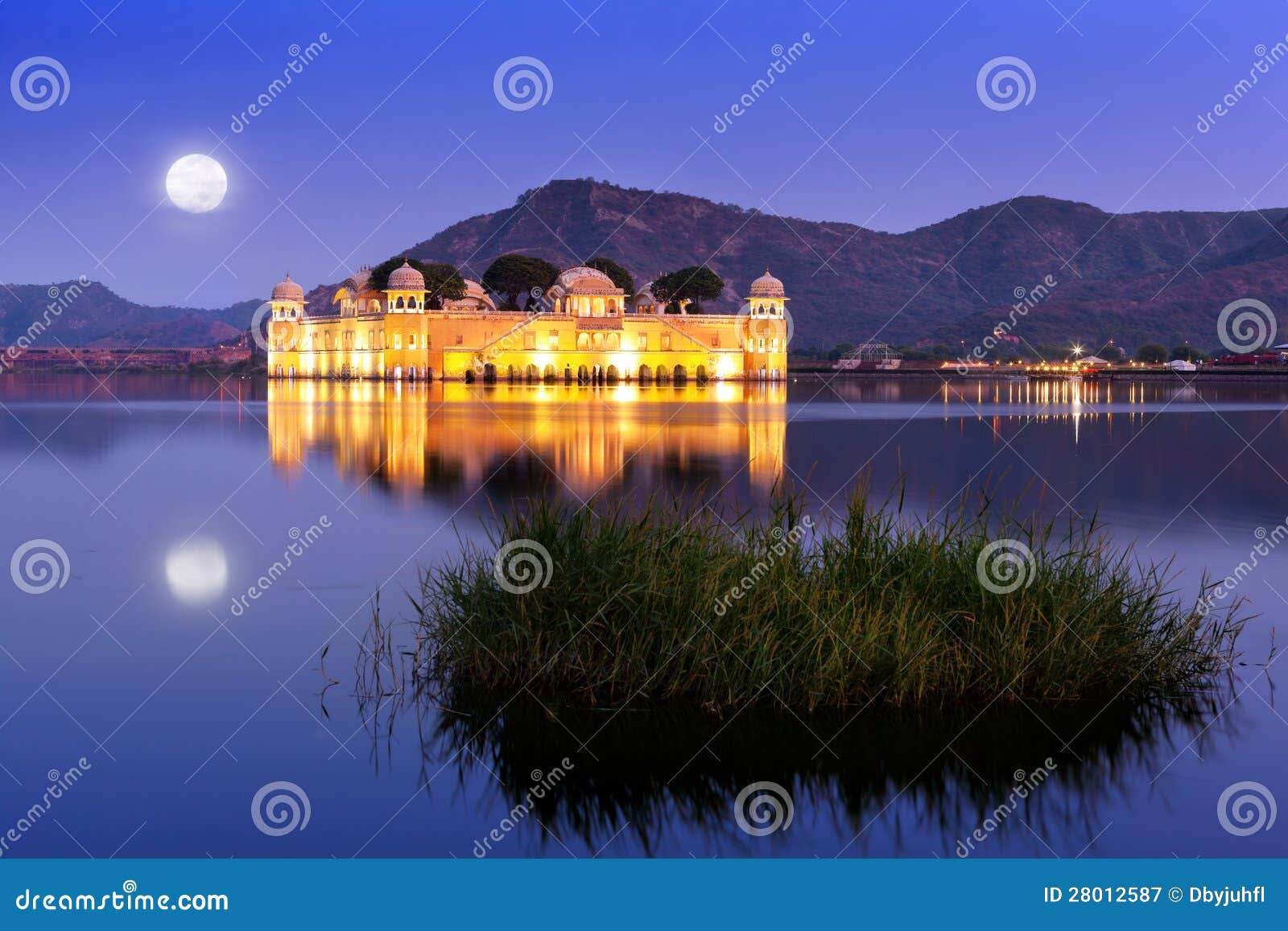 The Palace Jal Mahal at Night Stock Image - Image of national, local ...