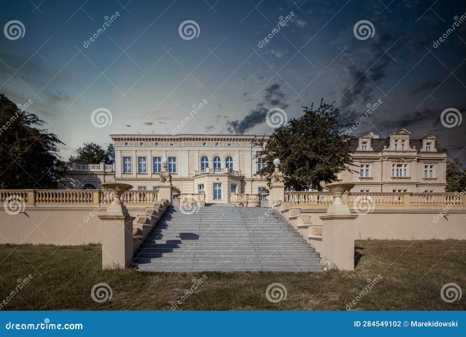 Palace and Park Complex in Ostromecko, Poland. Stock Photo - Image of ...
