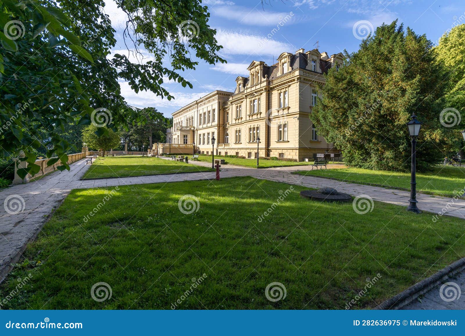 Palace and Park Complex in Ostromecko, Poland. Editorial Image - Image ...
