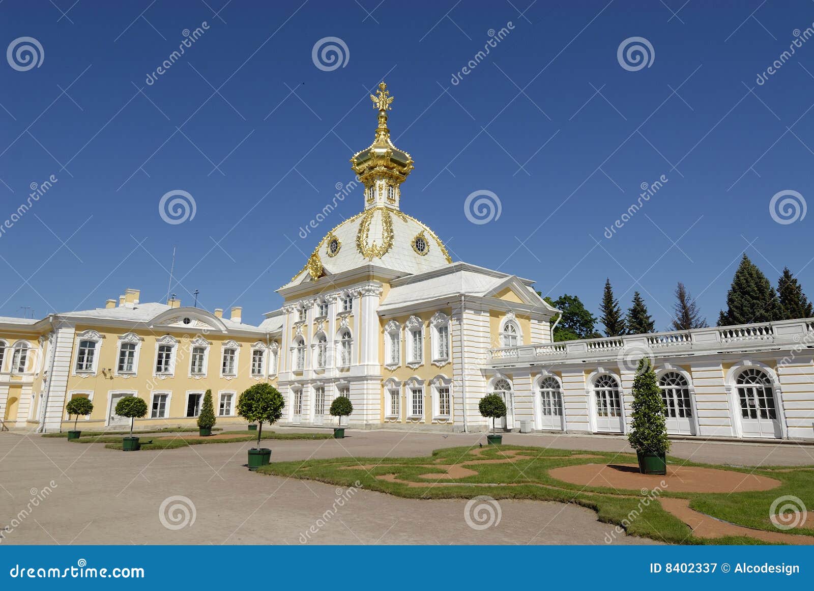 A Palace in Russia stock image. Image of blue, petersburg - 8402337
