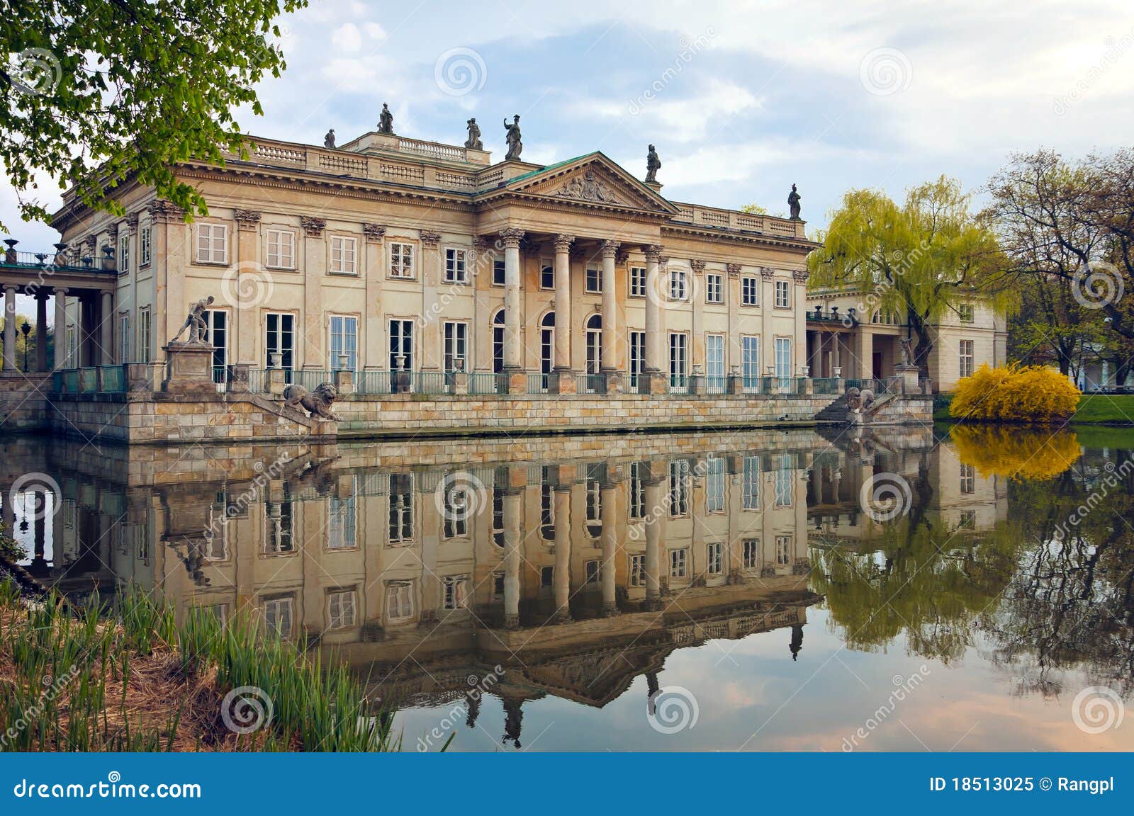 Palace on the Water / Warsaw Stock Image - Image of windows, poland ...