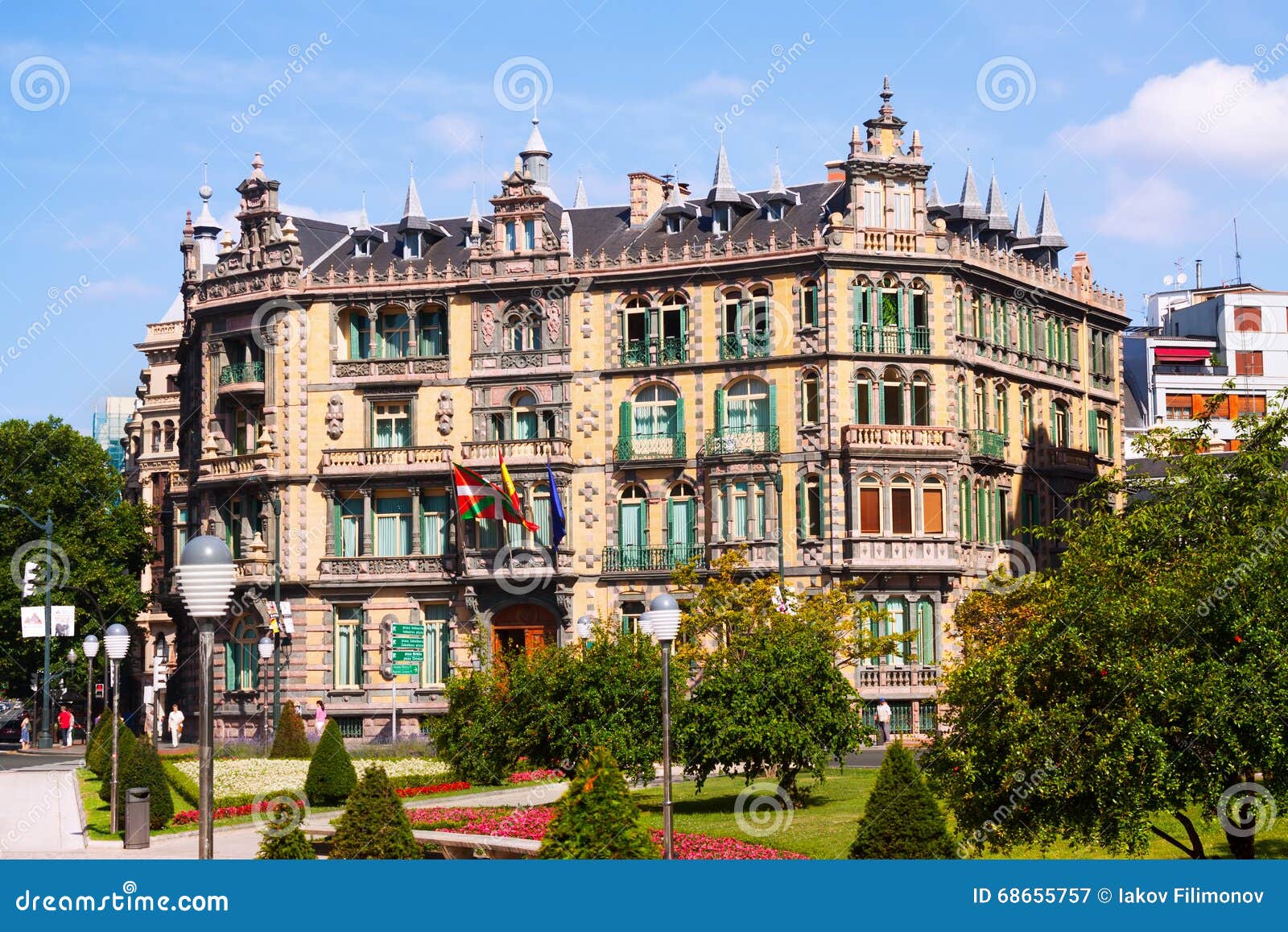 Palacio De Chavarri En Bilbao Fotografía editorial - Imagen de calle ...