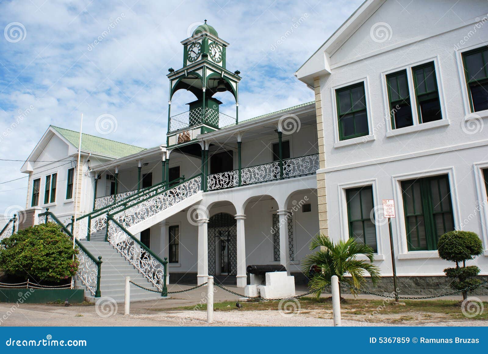 Palacio De Justicia Beliceño Imagen de archivo - Imagen de ciudad ...