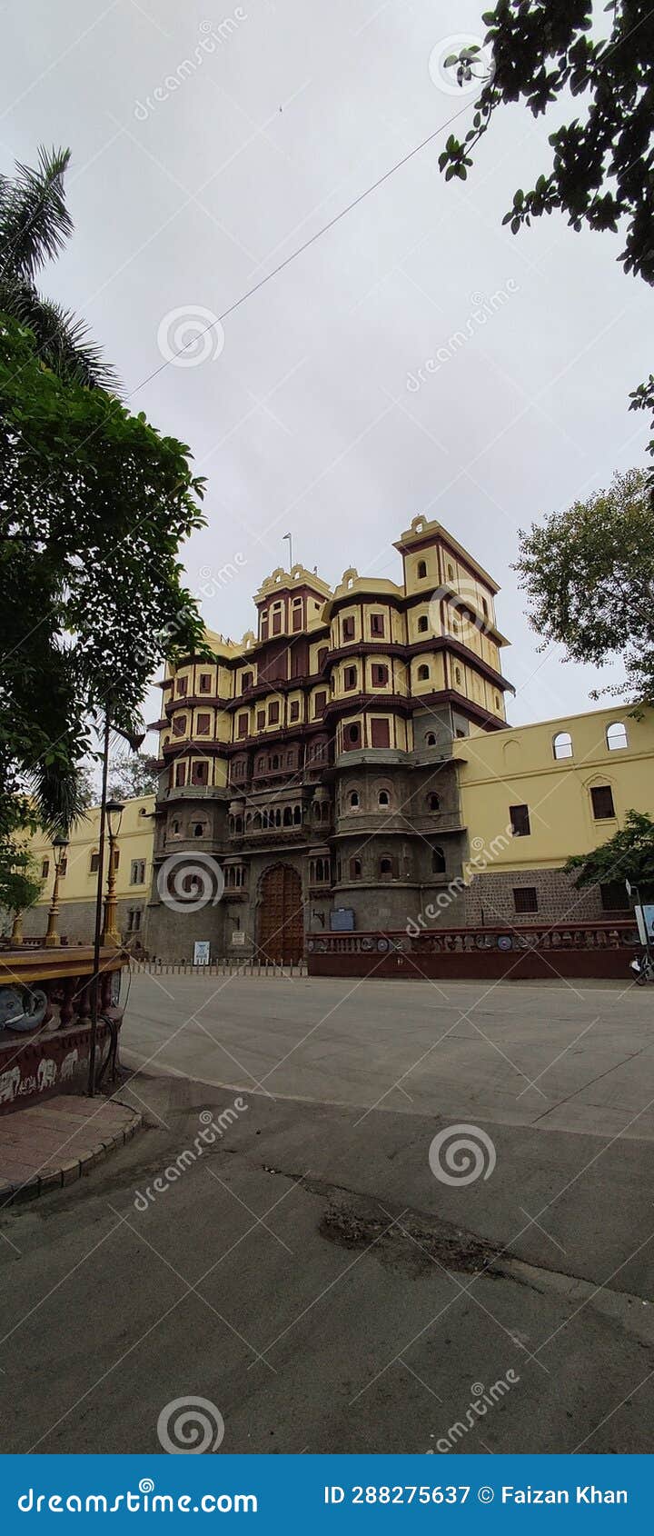 Palacio De Rajbada De Indore Imagen de archivo - Imagen de palacio ...