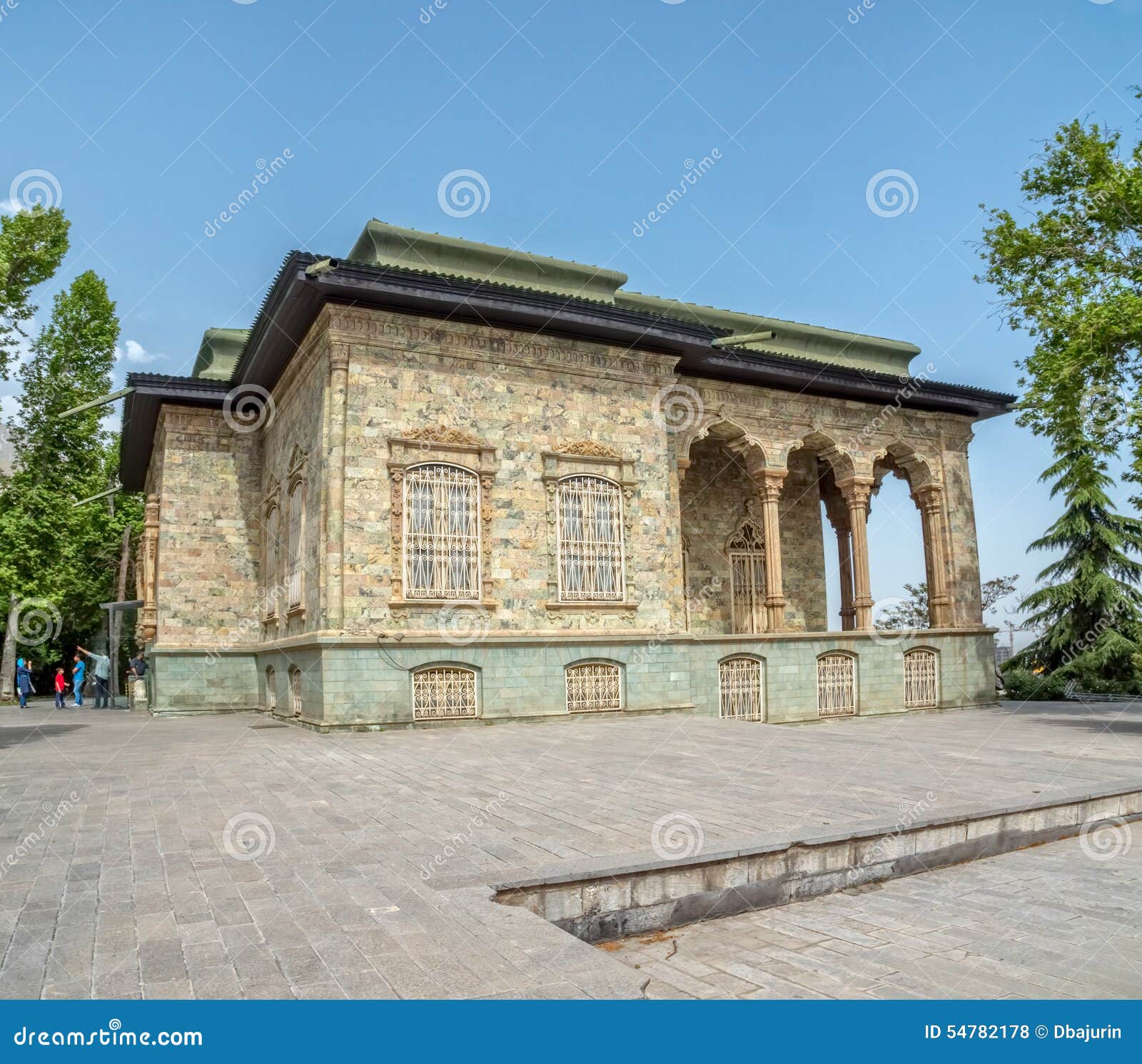 Palacio De Saadabad - Palacio Verde Foto de archivo editorial - Imagen ...