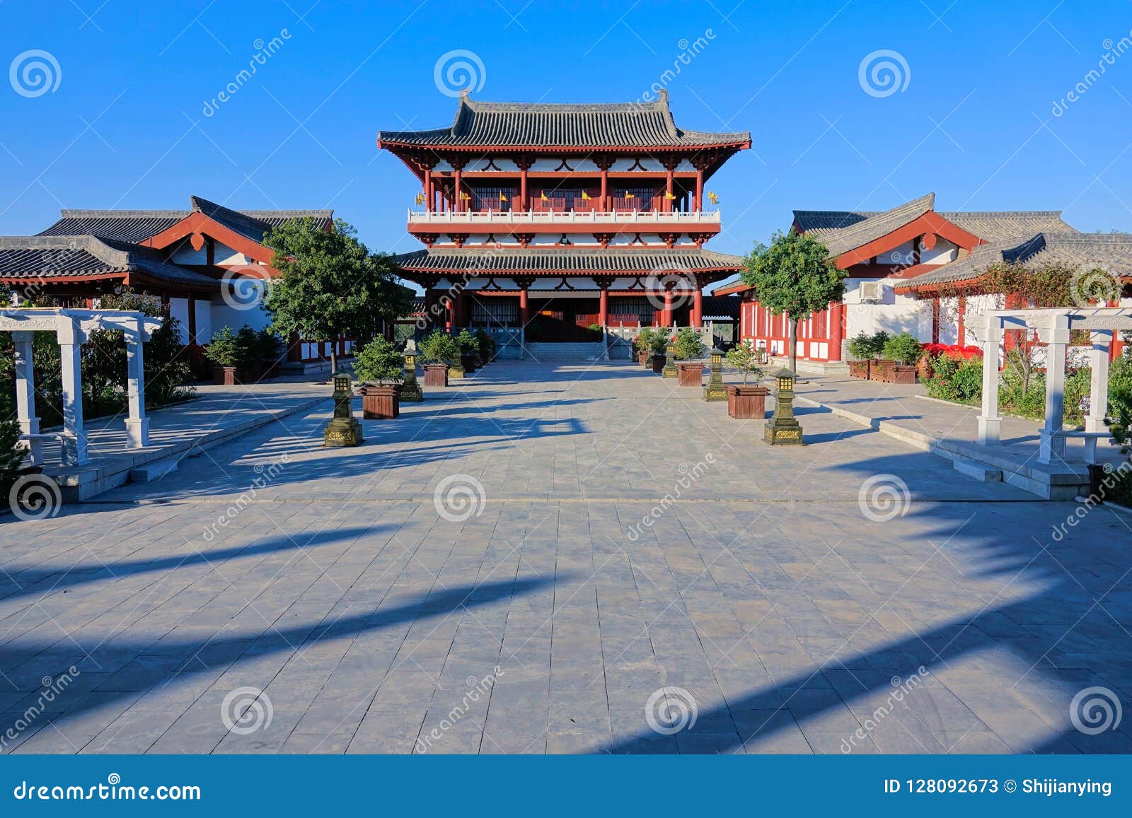 Palacio Del Monarca De Fenyang Imagen de archivo - Imagen de edificios ...