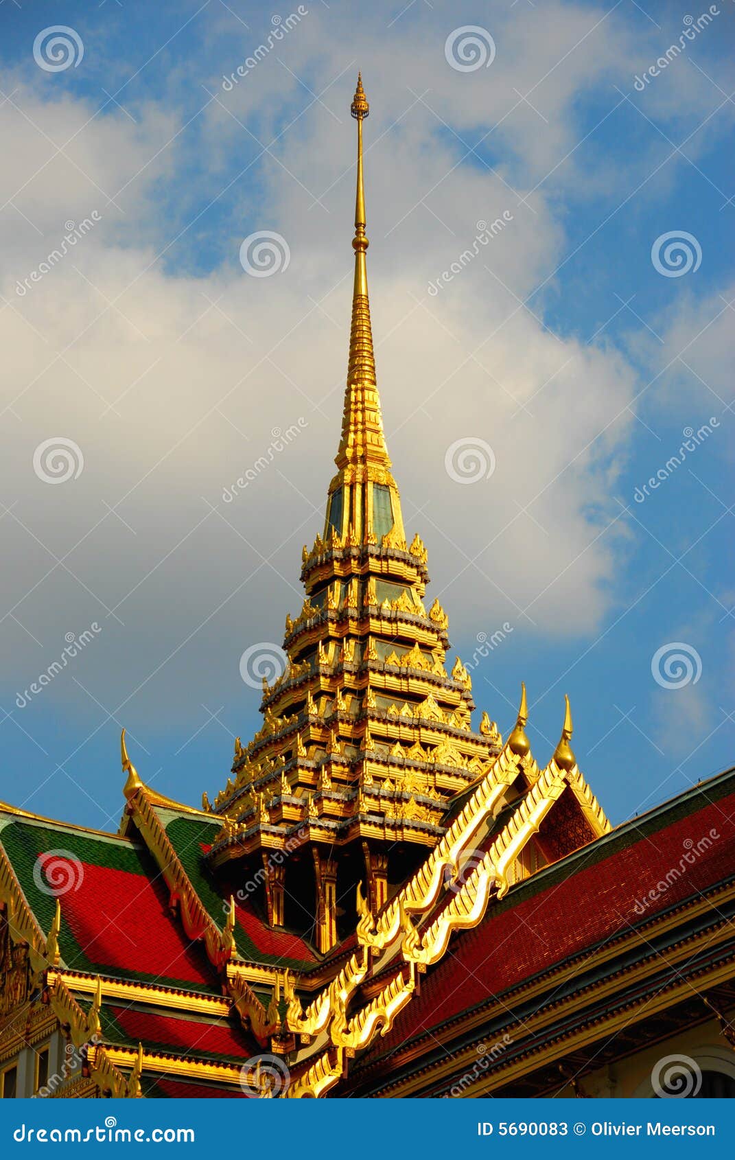 Palacio del rey, Bangkok imagen de archivo. Imagen de color - 5690083