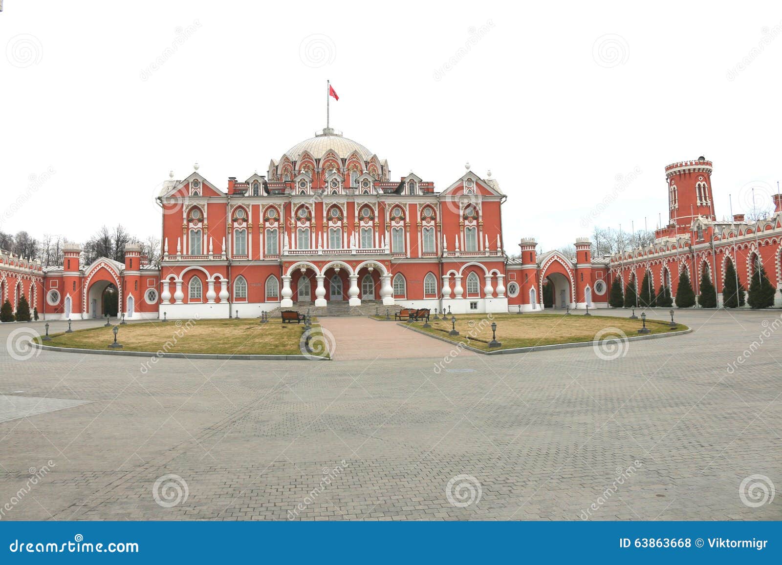 Palazzo Di Petrovsky a Mosca Fotografia Stock - Immagine di costruzioni ...