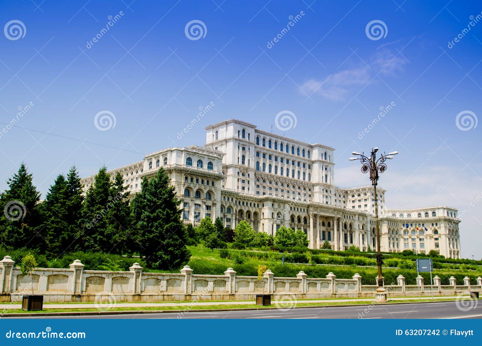 Paleis van het Parlement stock foto. Image of boekarest - 63207242