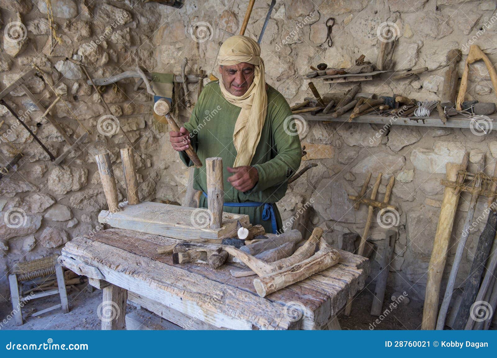 Palestinian carpenter editorial photo. Image of tools - 28760021