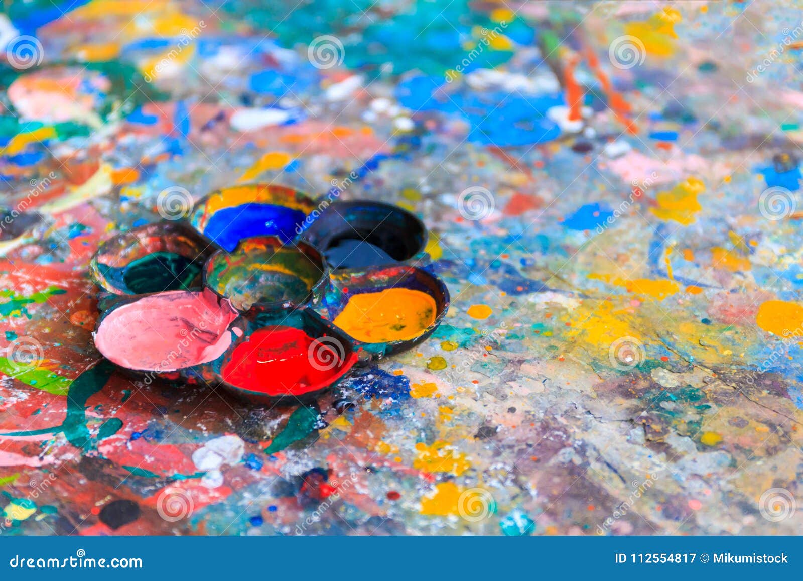 The Palette Water Paints On The Table, Many Color In The Palette Water ...
