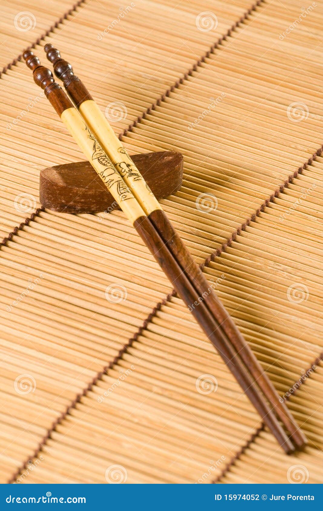 Palillos foto de archivo. Imagen de porcelana, cubierta - 15974052