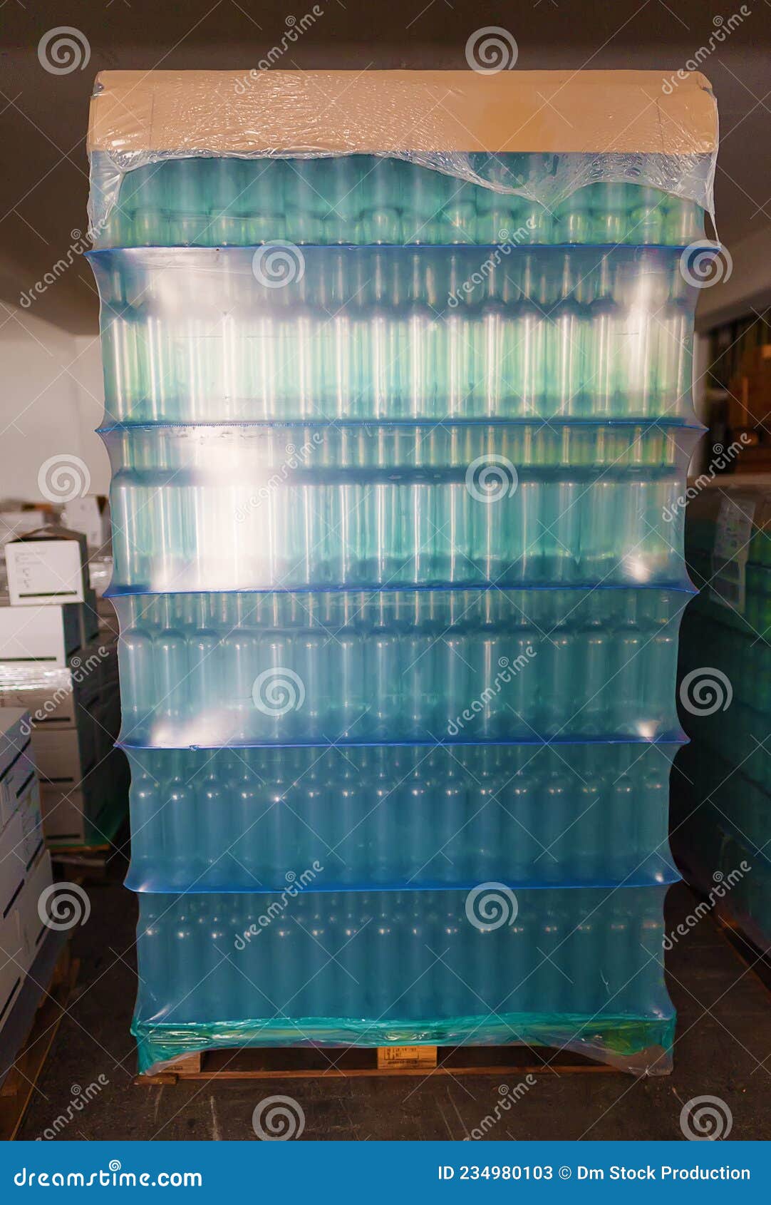 Pallet with empty bottles stock image. Image of beverage - 234980103