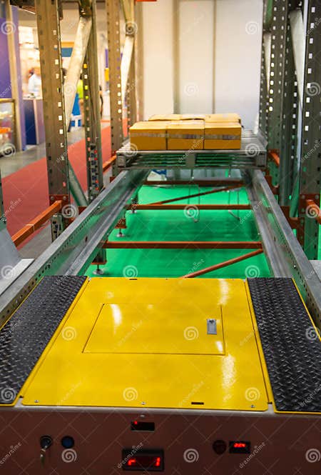 Pallet shuttle racking stock image. Image of container - 159615205