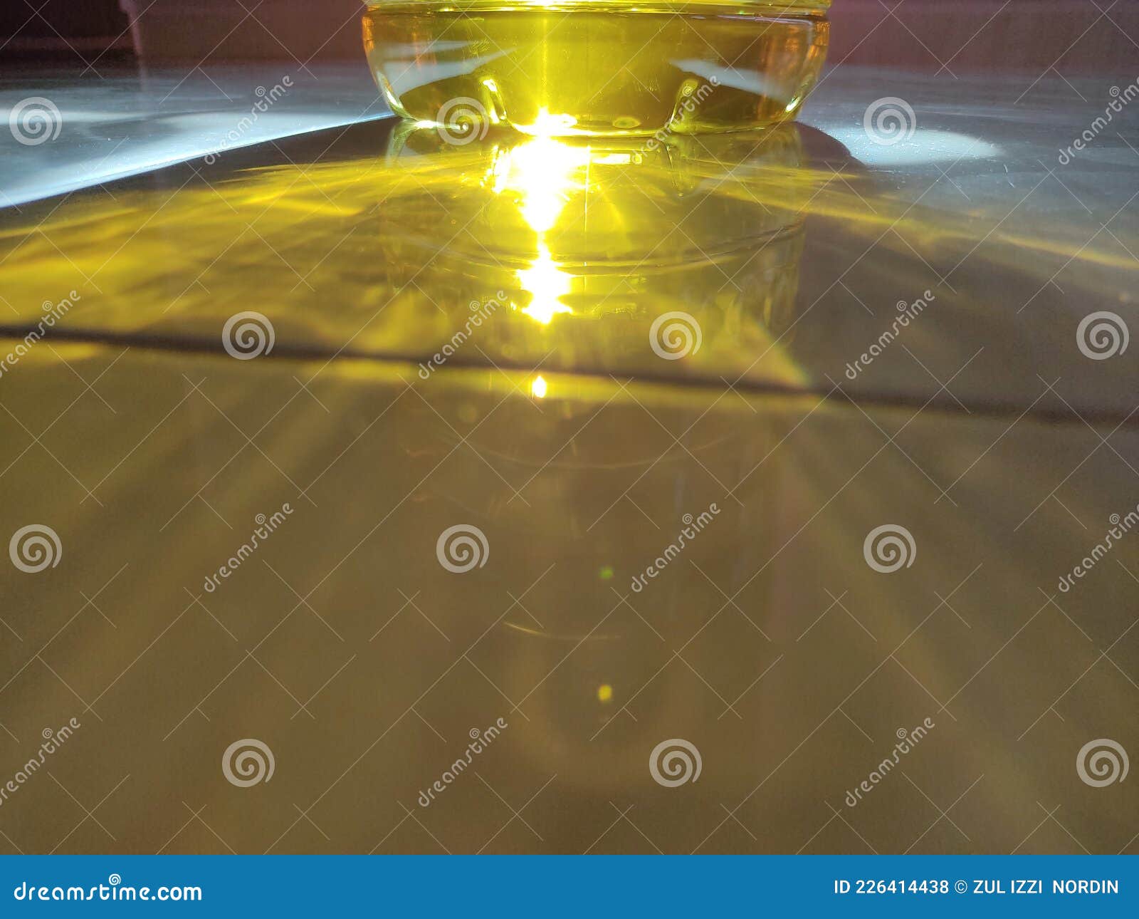 Palm Cooking Oil with Sunlight Refraction Stock Photo - Image of circle ...