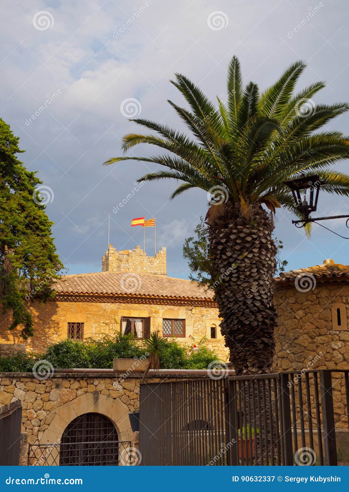 Palm Tree, Spanish and Catalan Flags Stock Image - Image of historical ...
