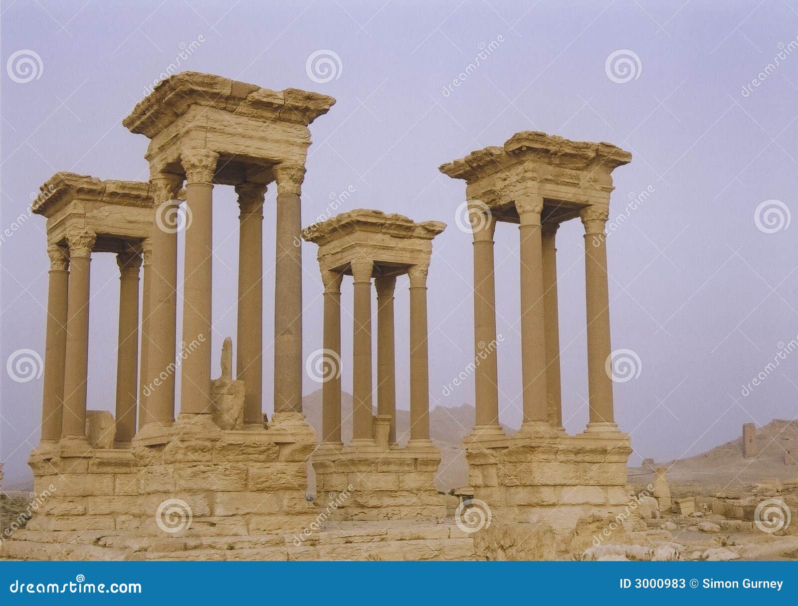 Palmyra desert ruins syria stock image. Image of roman - 3000983