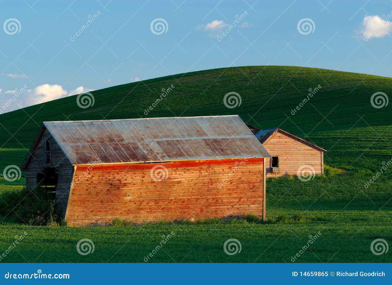 Palouse Barns (Close-up) stock image. Image of farm, agriculture - 14659865
