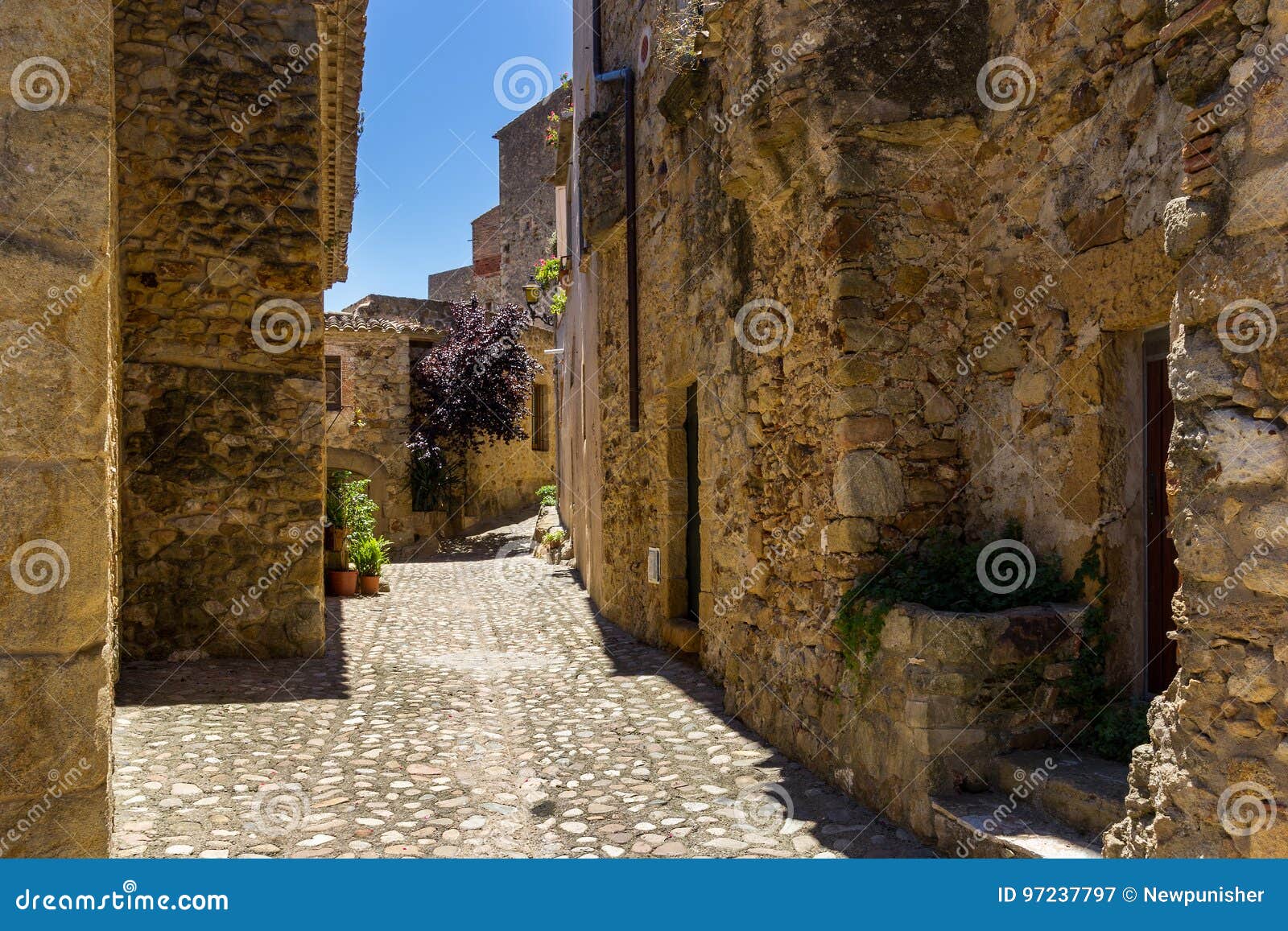 Pals Medieval Town in Catalonia, Spain Stock Image - Image of alley ...