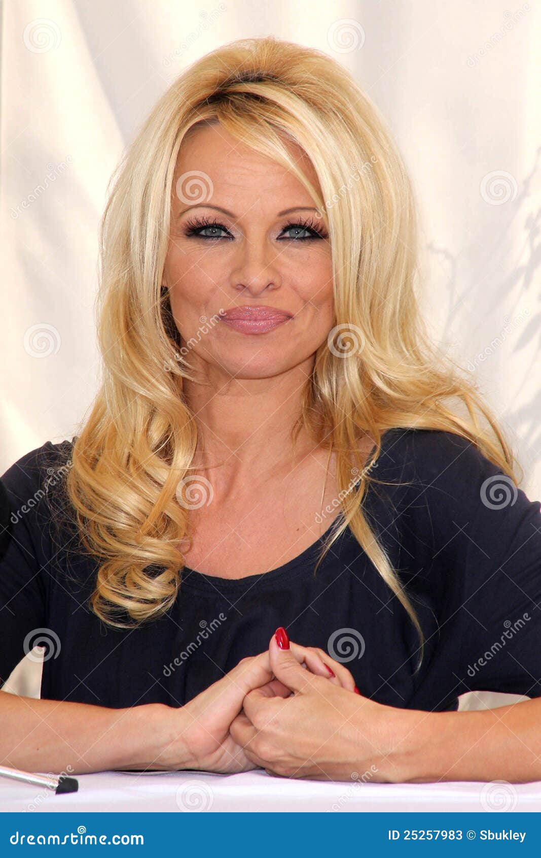 Pamela Anderson editorial stock photo. Image of press - 25257983