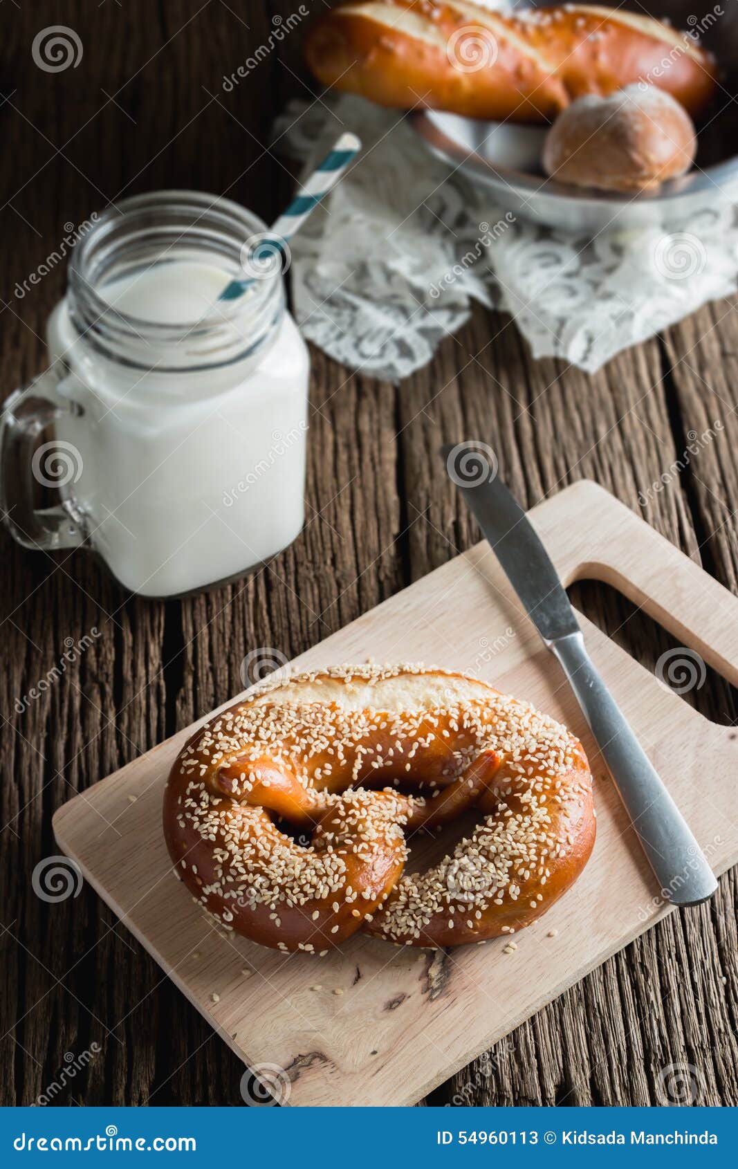 Pan con leche imagen de archivo. Imagen de ingrediente - 54960113