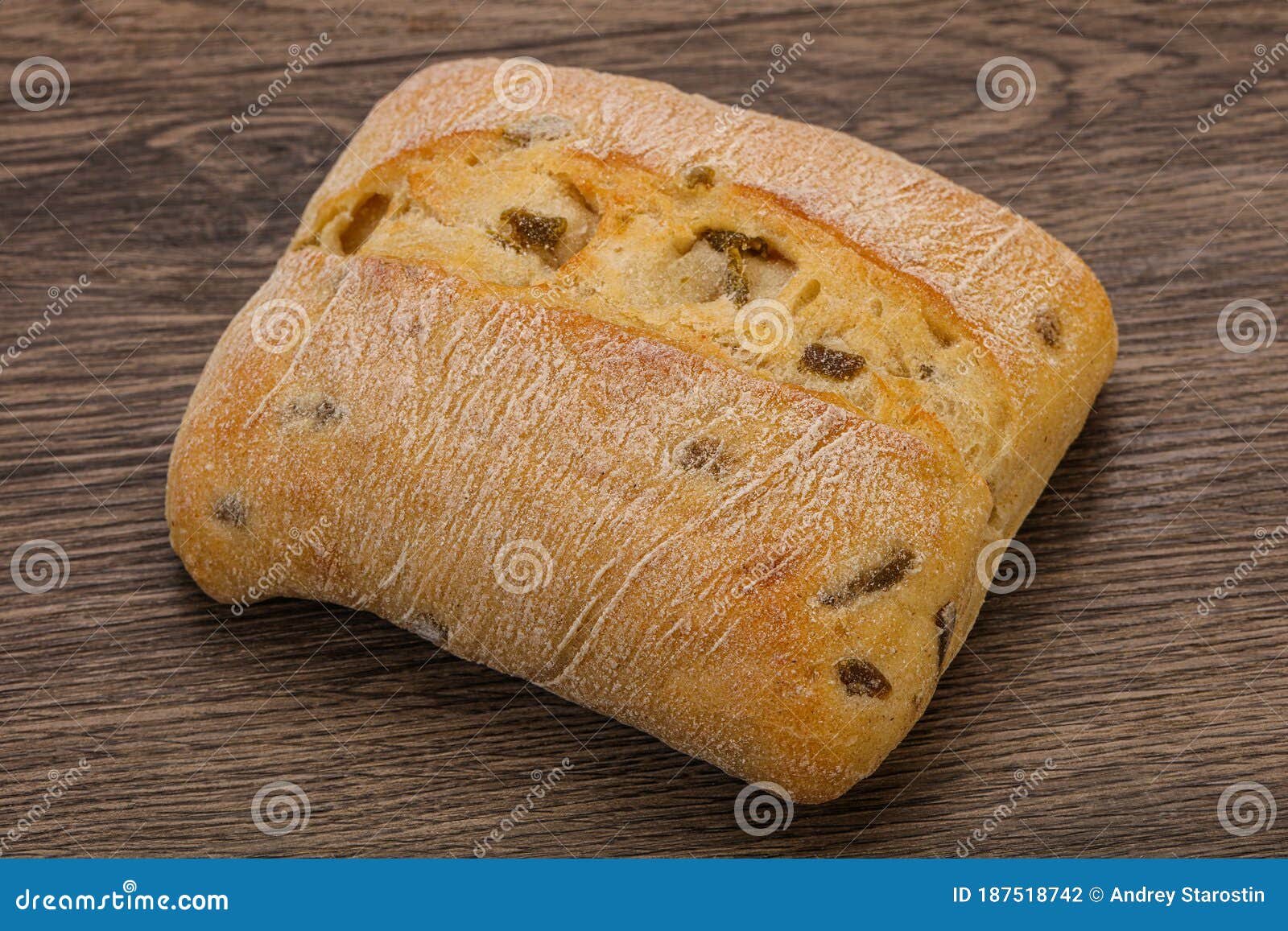 Pan De Ciabatta Italiano Con Oliva Foto de archivo - Imagen de desayuno ...