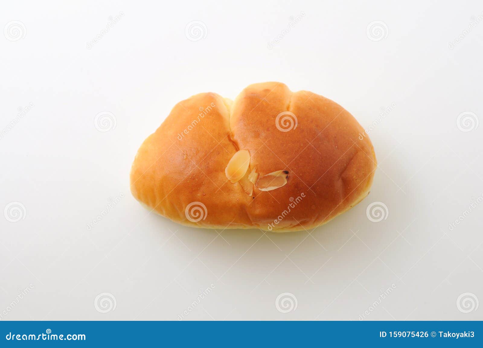 Pan De Crema Sobre Fondo Blanco Foto de archivo - Imagen de bollo ...