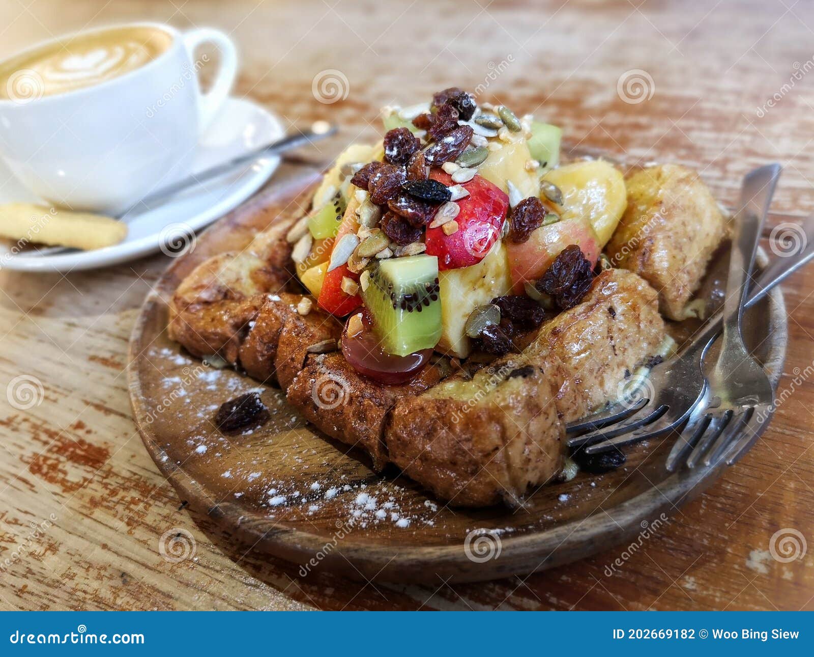 Pan de frutas deliciosas foto de archivo. Imagen de delicioso - 202669182