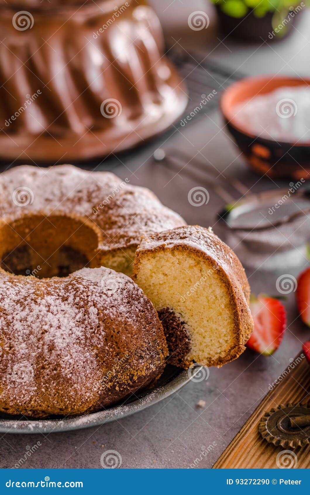 Pan de mono hecho en casa foto de archivo. Imagen de delicioso - 93272290