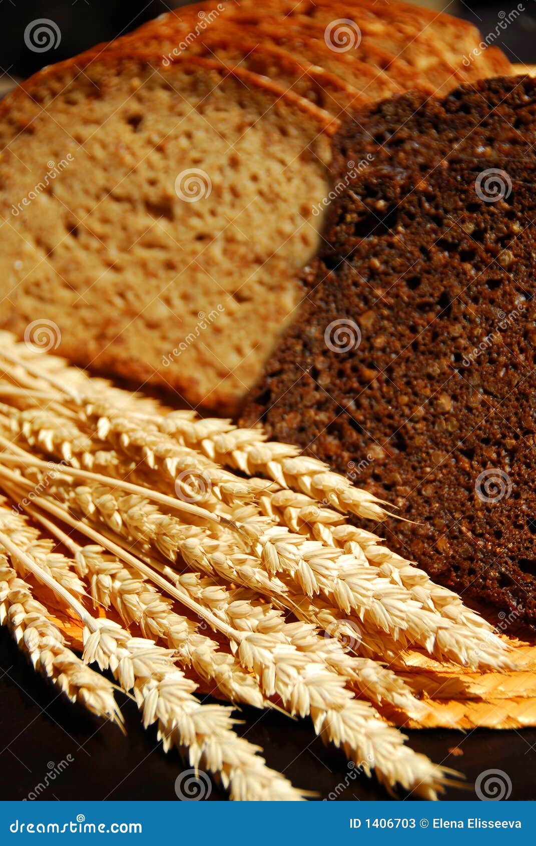 Pan de Rye imagen de archivo. Imagen de alimento, gérmenes - 1406703