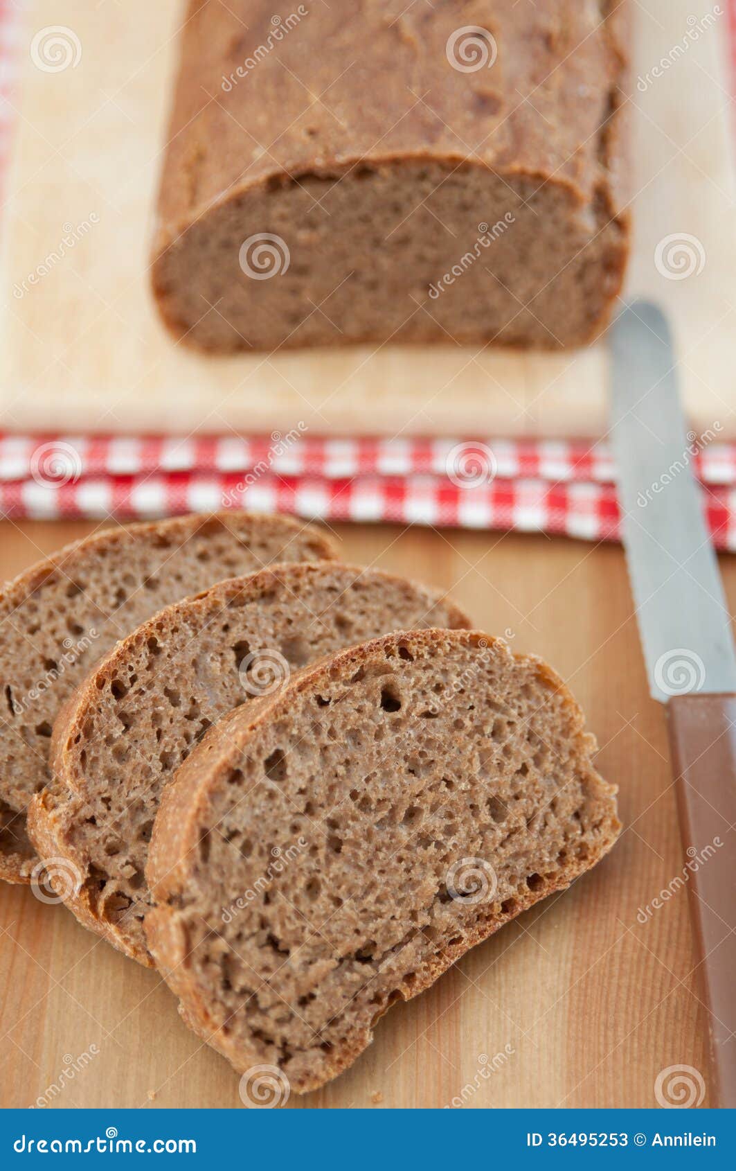 Pan de Rye imagen de archivo. Imagen de cena, sano, almuerzo - 36495253